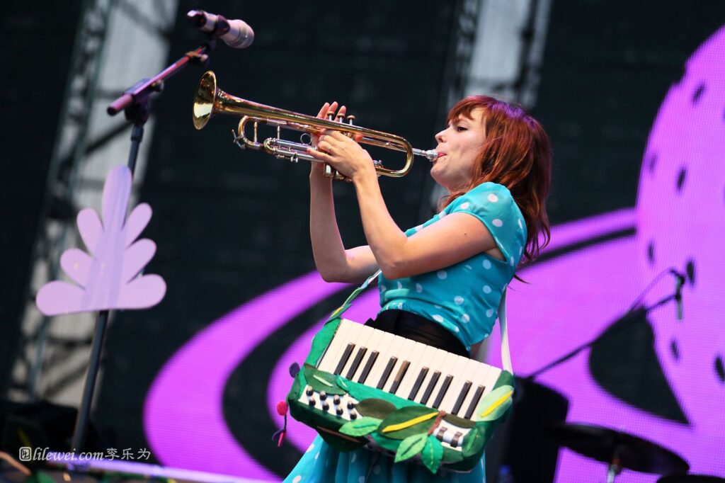 Photos - Lenka