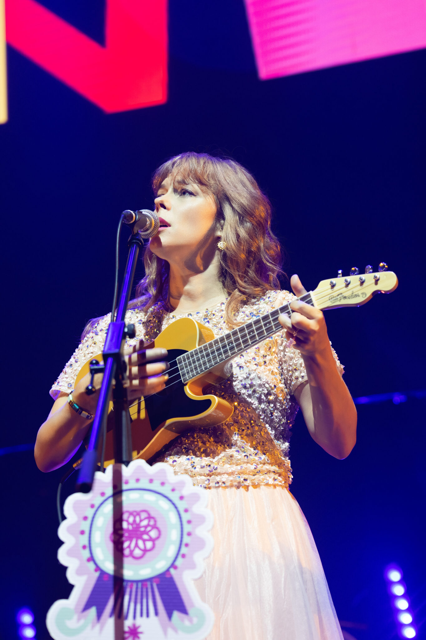 News - Lenka